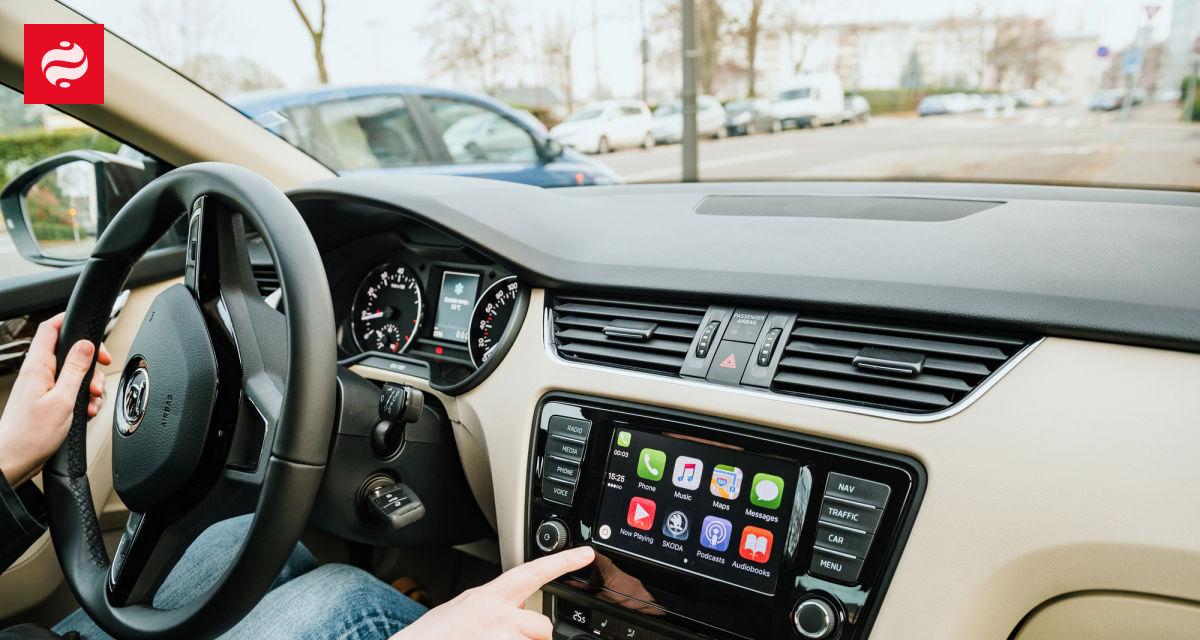 Why automakers are replacing the touchscreen with buttons in car ...