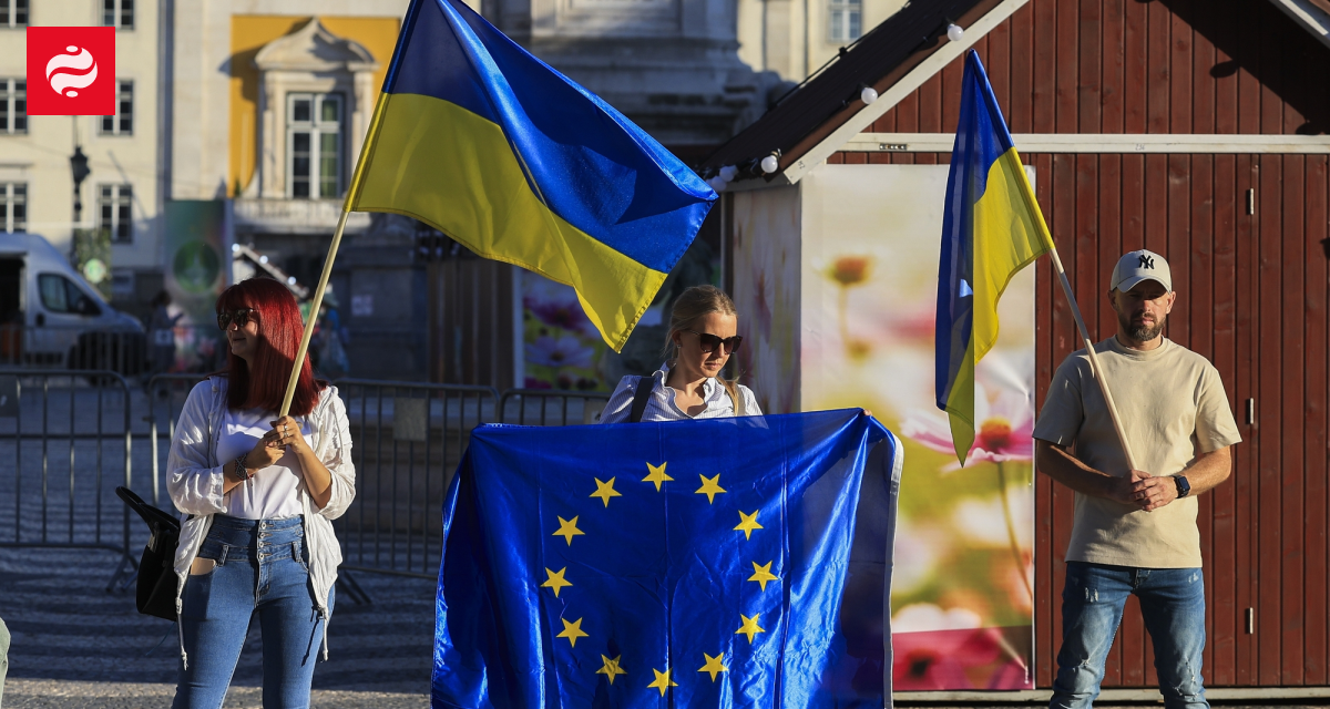 Eurobarometer survey shows that most Europeans approve of all types of ...