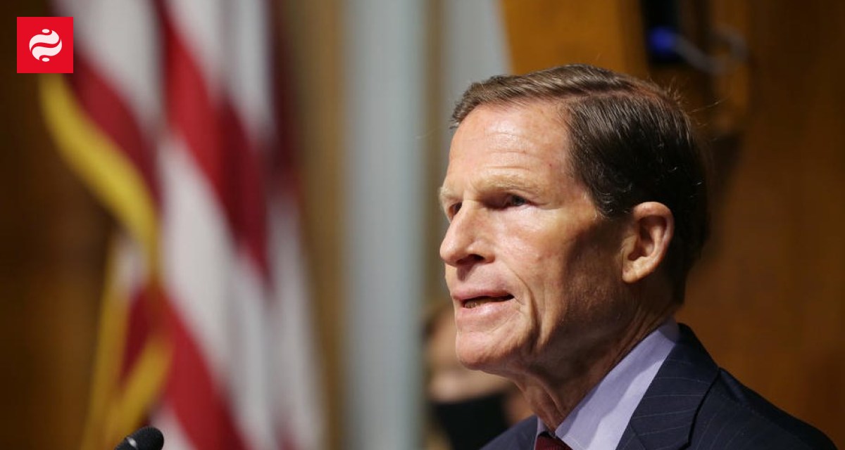 Senator Blumenthal urged the passage of a bill imposing a 500% tariff ...