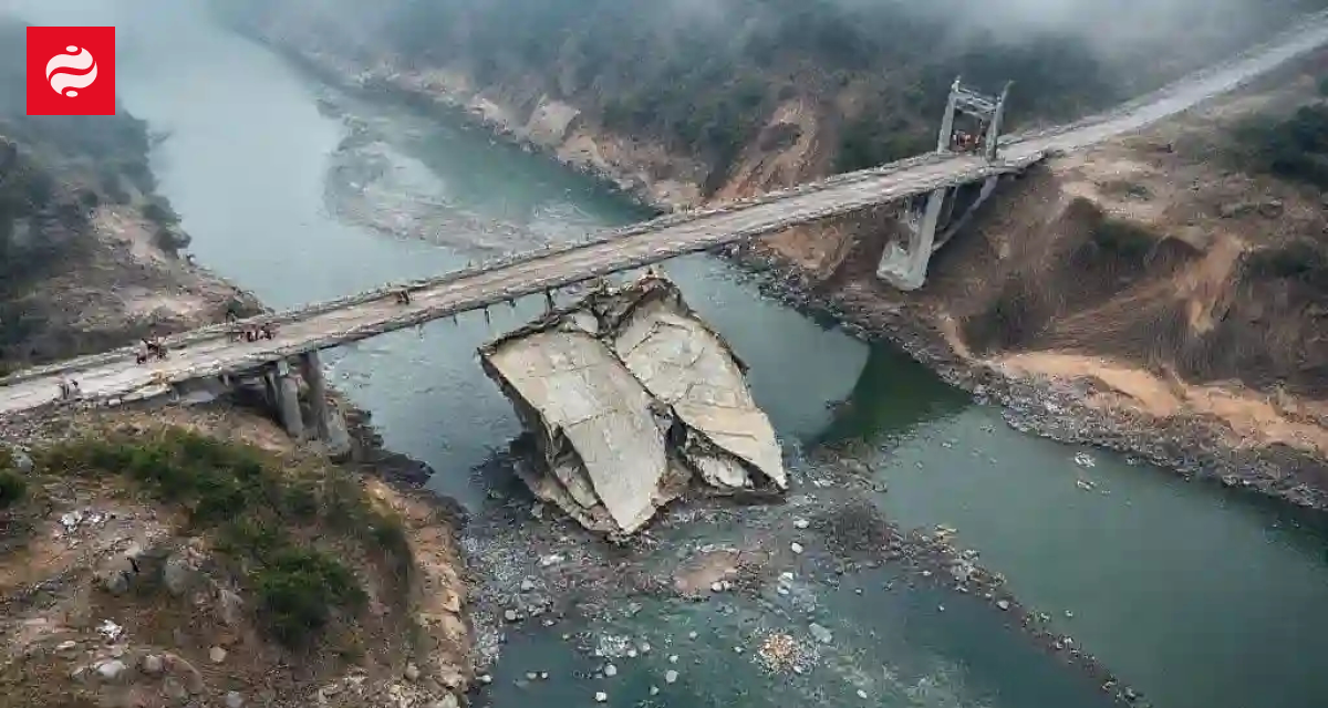 New Hongqi Bridge collapses in China – video | Ukrainian News | LIGA.net
