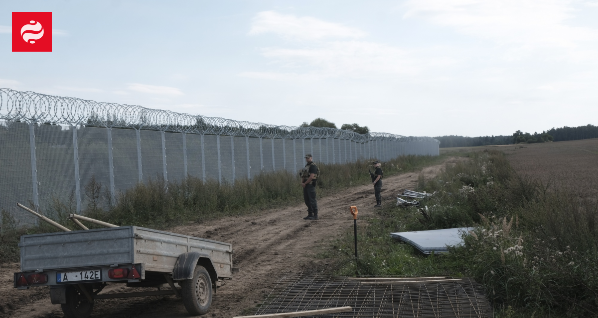 Latvia builds a fence on the border with Russia | Ukrainian News | LIGA.net