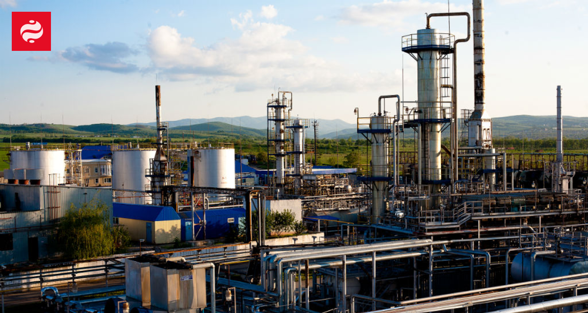 Ilya oil refinery on fire in Russia – video | Ukrainian News | LIGA.net